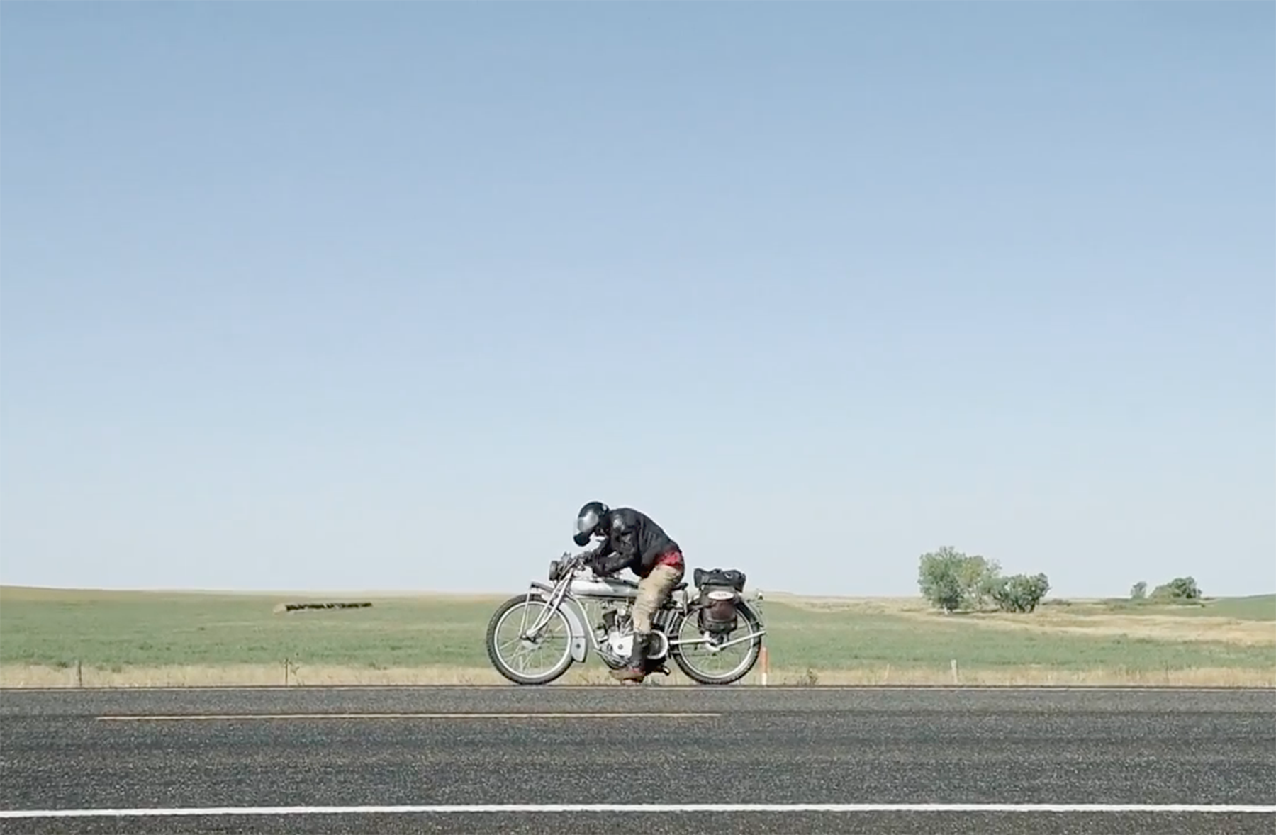 Moto Major: Italy Reinvents the Motorcycle | The Vintagent