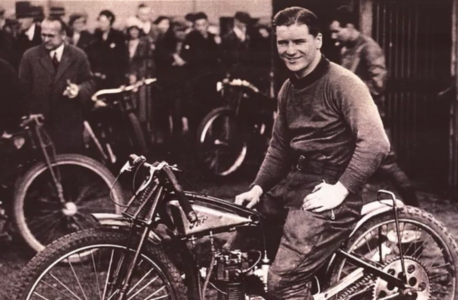 Racing | The Vintagent